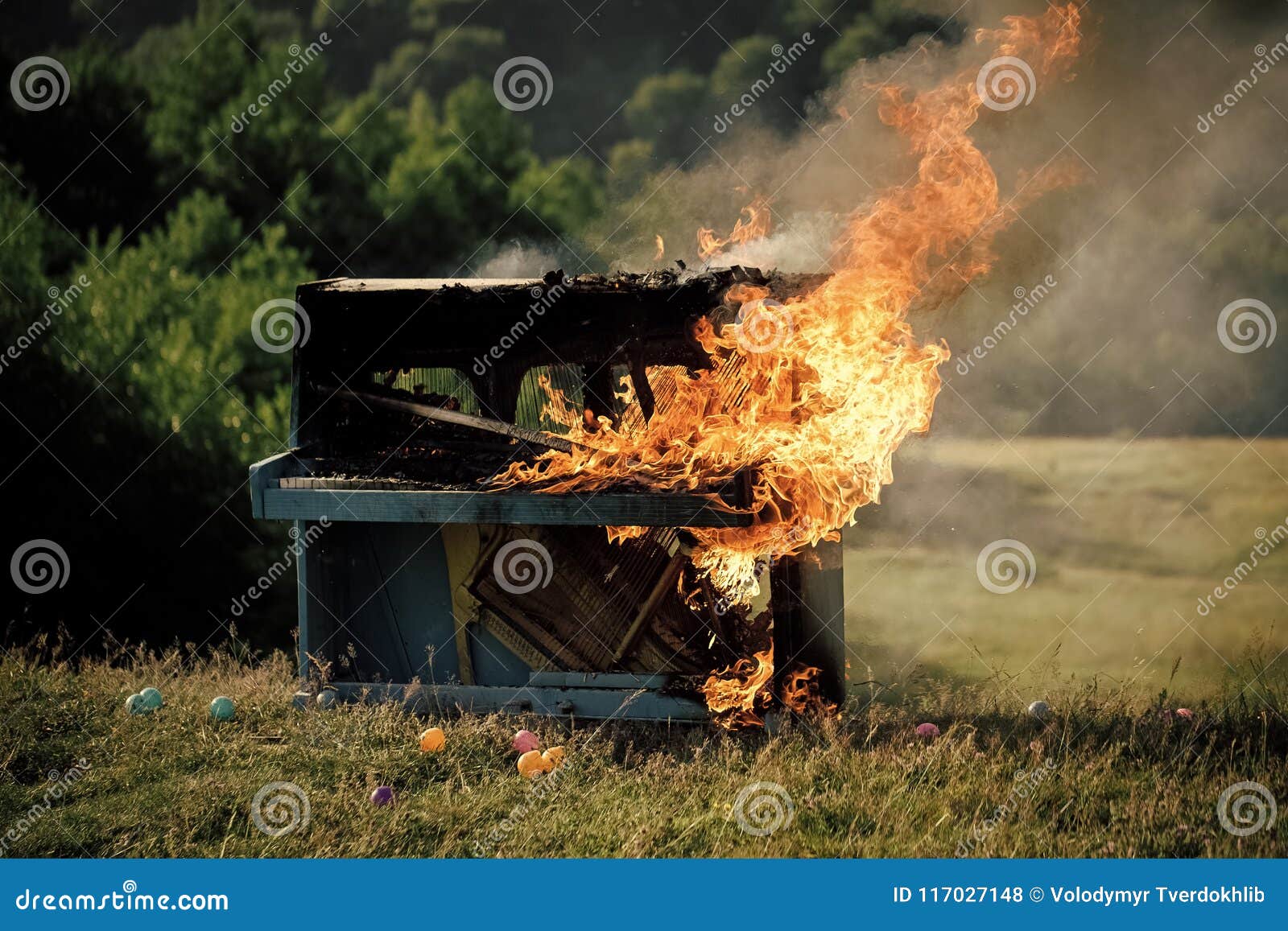 Flaming music, piano stock photo. Image of music, destruction - 117027148