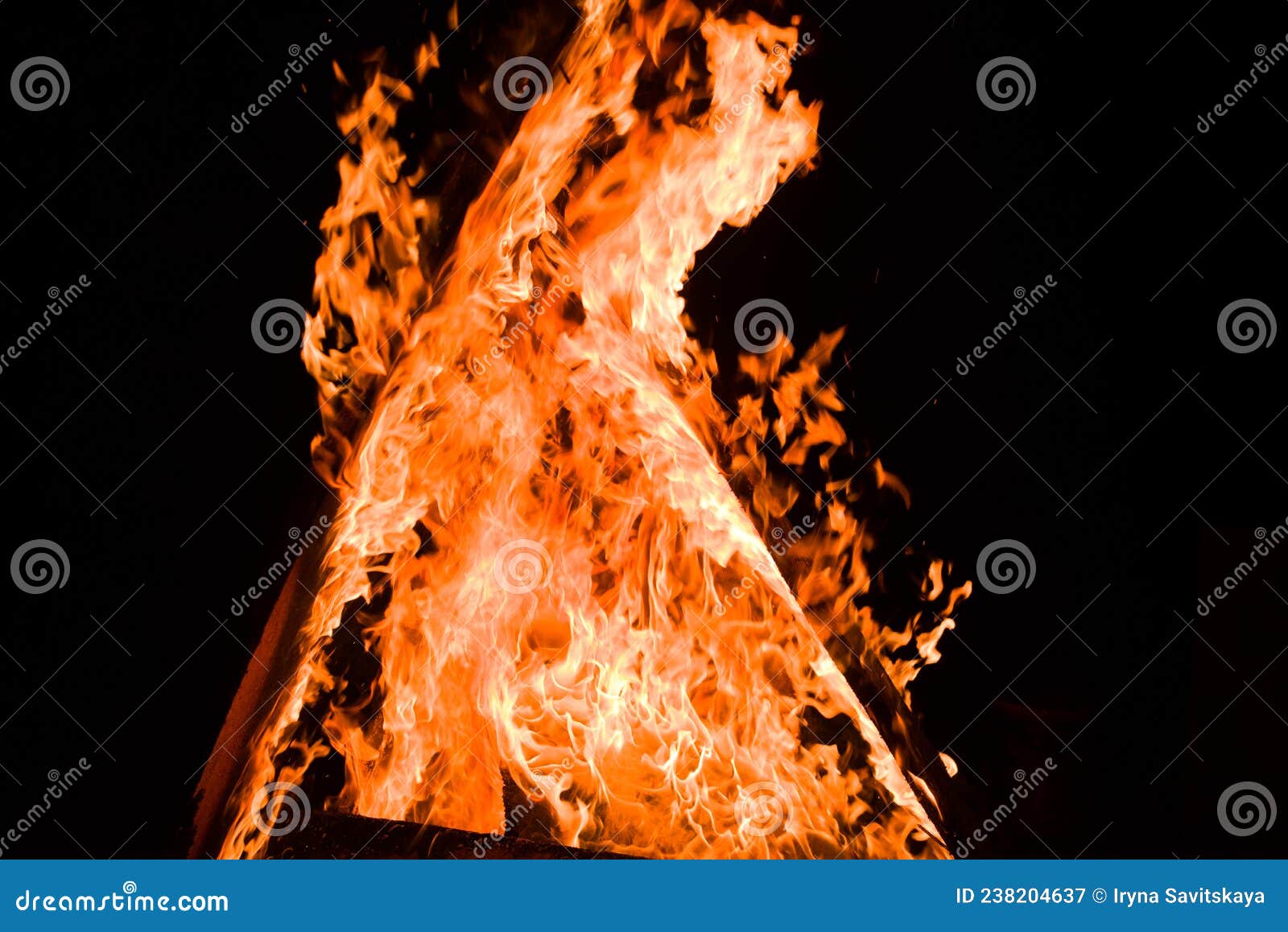 Flamme De Feu Sur Fond Noir. Image stock - Image du crainte, charbon ...