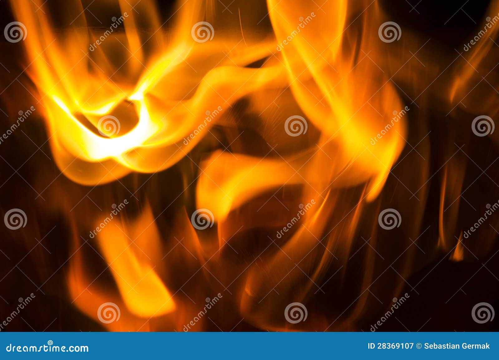 Flammen Stockfotos und Bilder - Laden Sie 84,055 lizenzfreie Fotos herunter