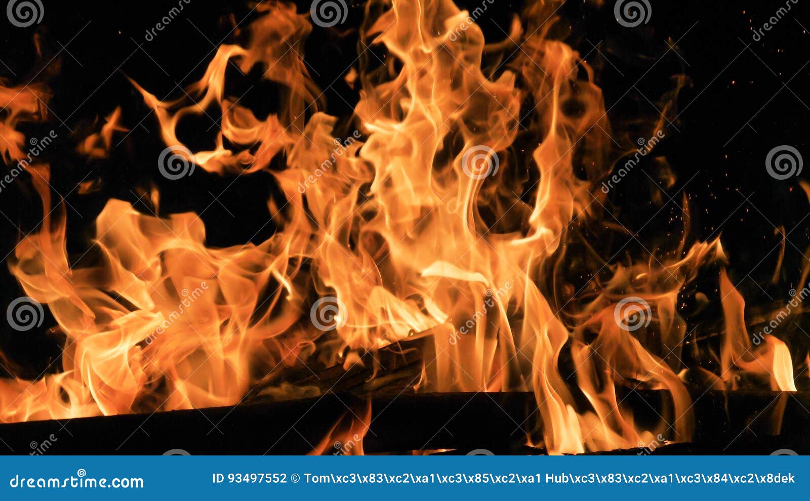 Flammor arkivfoto. Bild av flammor, värme, brand, spis - 93497552