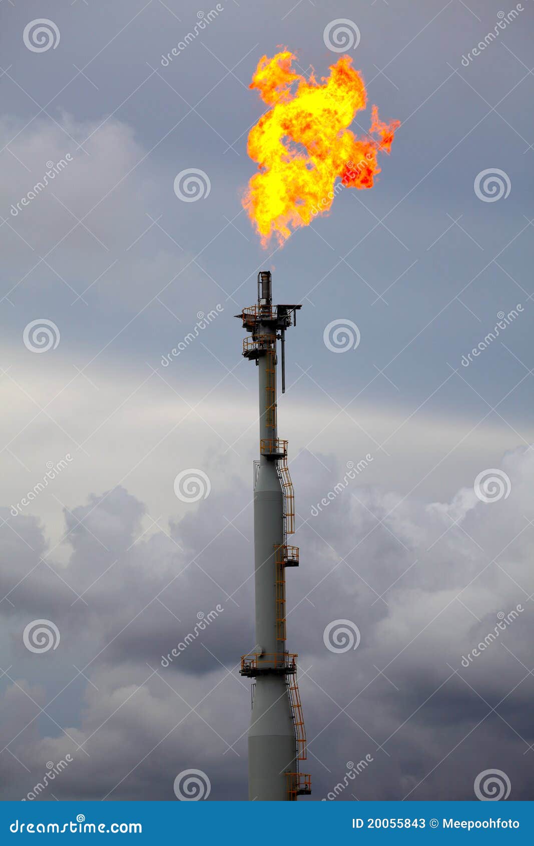 Flare Burning Gas at Refinery Plant Stock Image - Image of dioxide ...