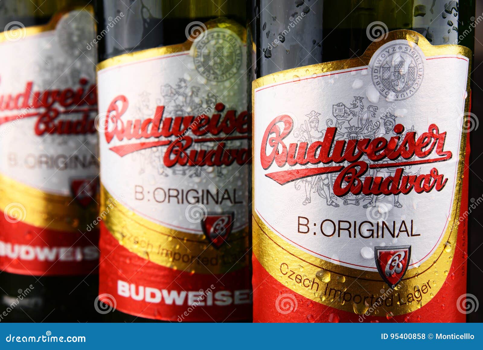 Flaschen Bier Budweisers Budvar Redaktionelles Stockfoto - Bild von ...