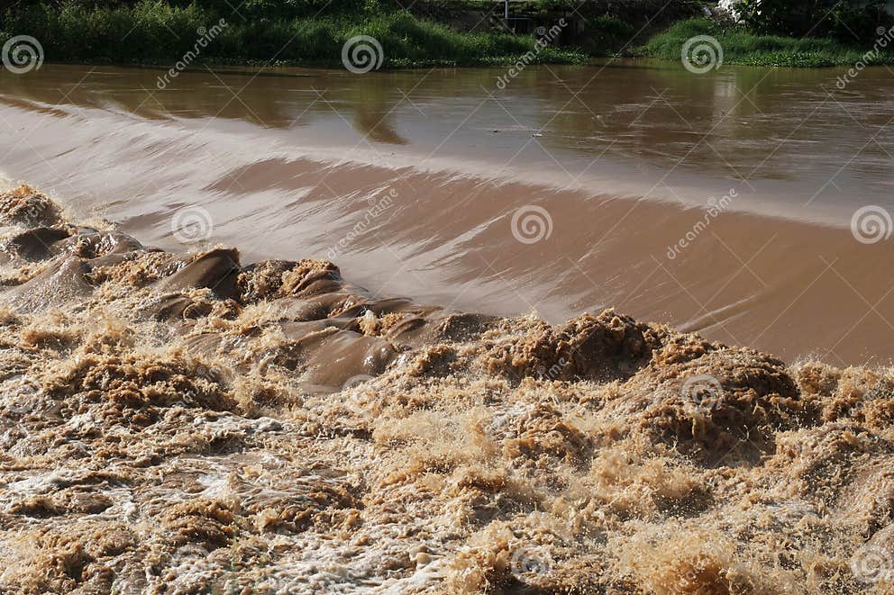Flash Floods Flow into the Ping River Stock Image - Image of surge ...