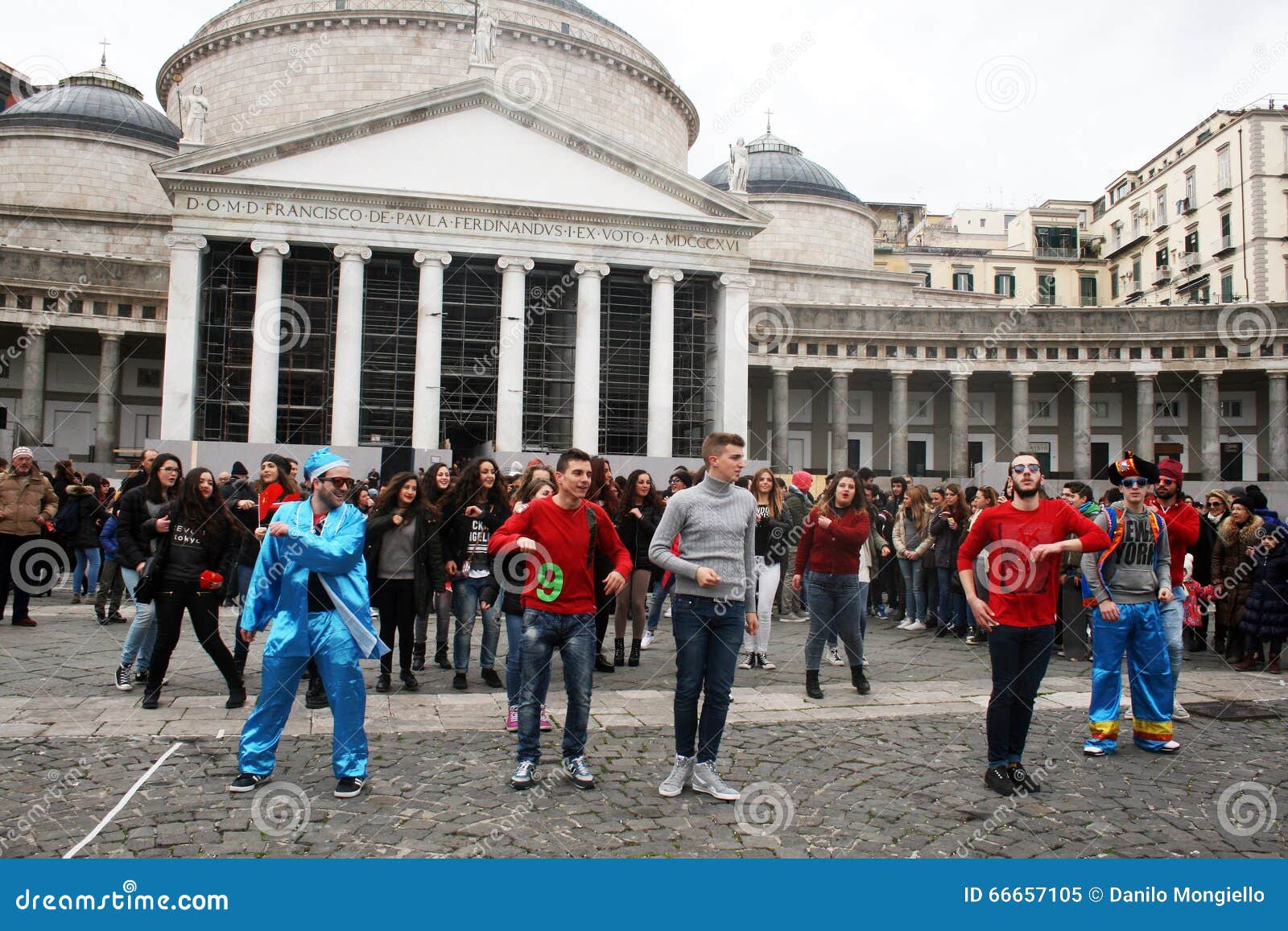Flash mob editorial image. Image of dancing, flash, dancers - 66657105