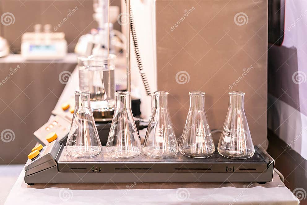 Flask or Vials Circular for Solution Liquid on Automatic Stir or ...