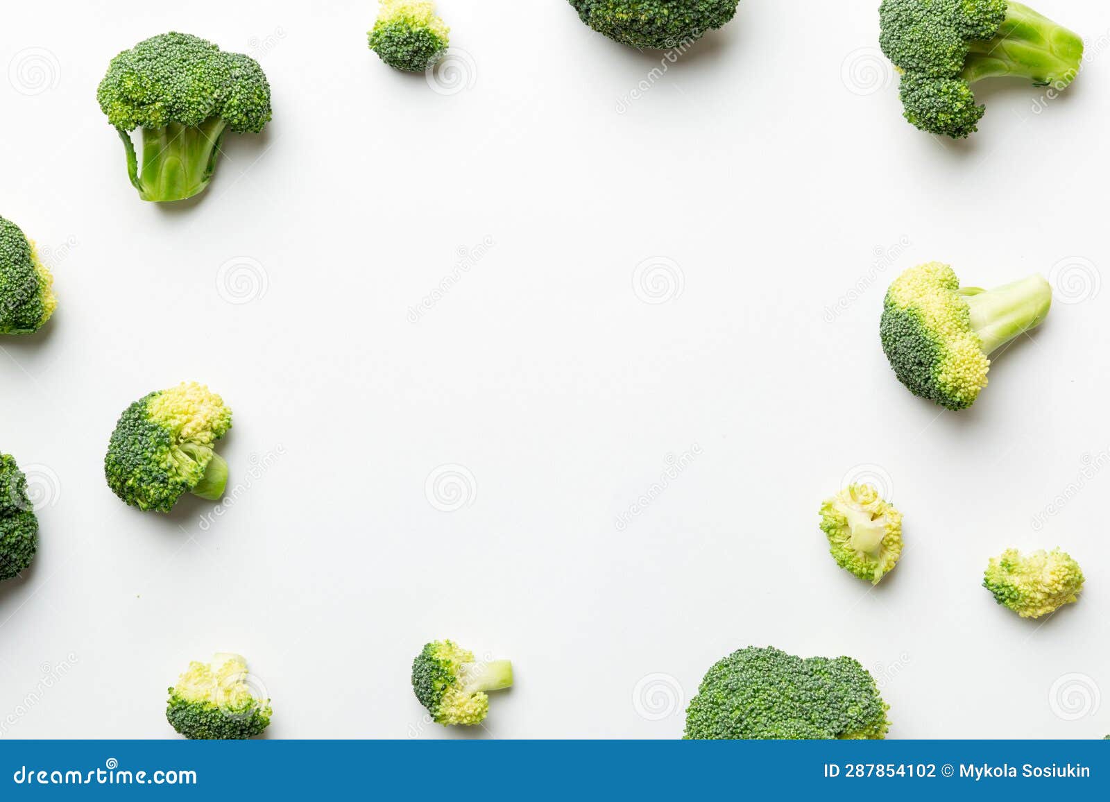 Flat Lay Composition with Fresh Green Broccoli Frame Eith Copy Space on ...