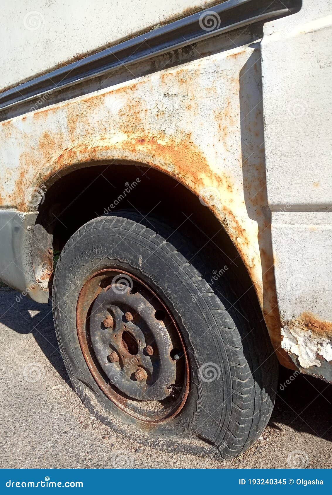 Flat Tire and Rusty Car, Old Car Elements Stock Image - Image of grungy ...