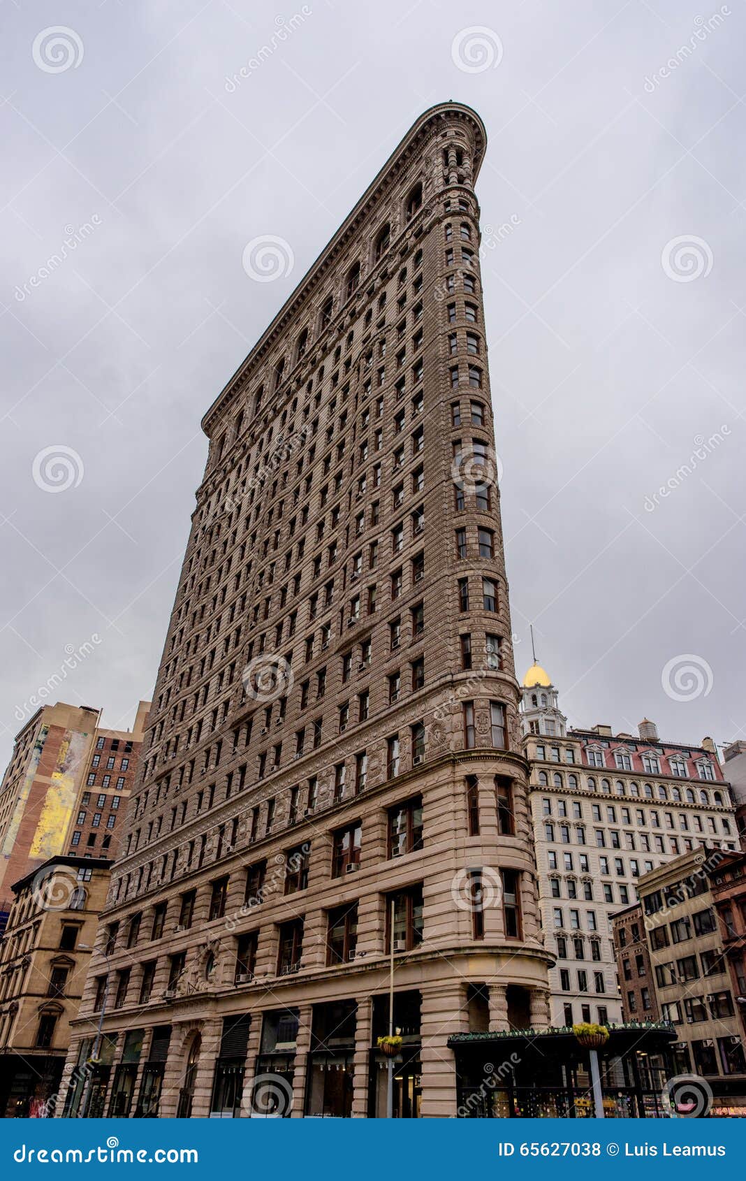 The Flatiron Building -NYC editorial stock photo. Image of tall - 65627038