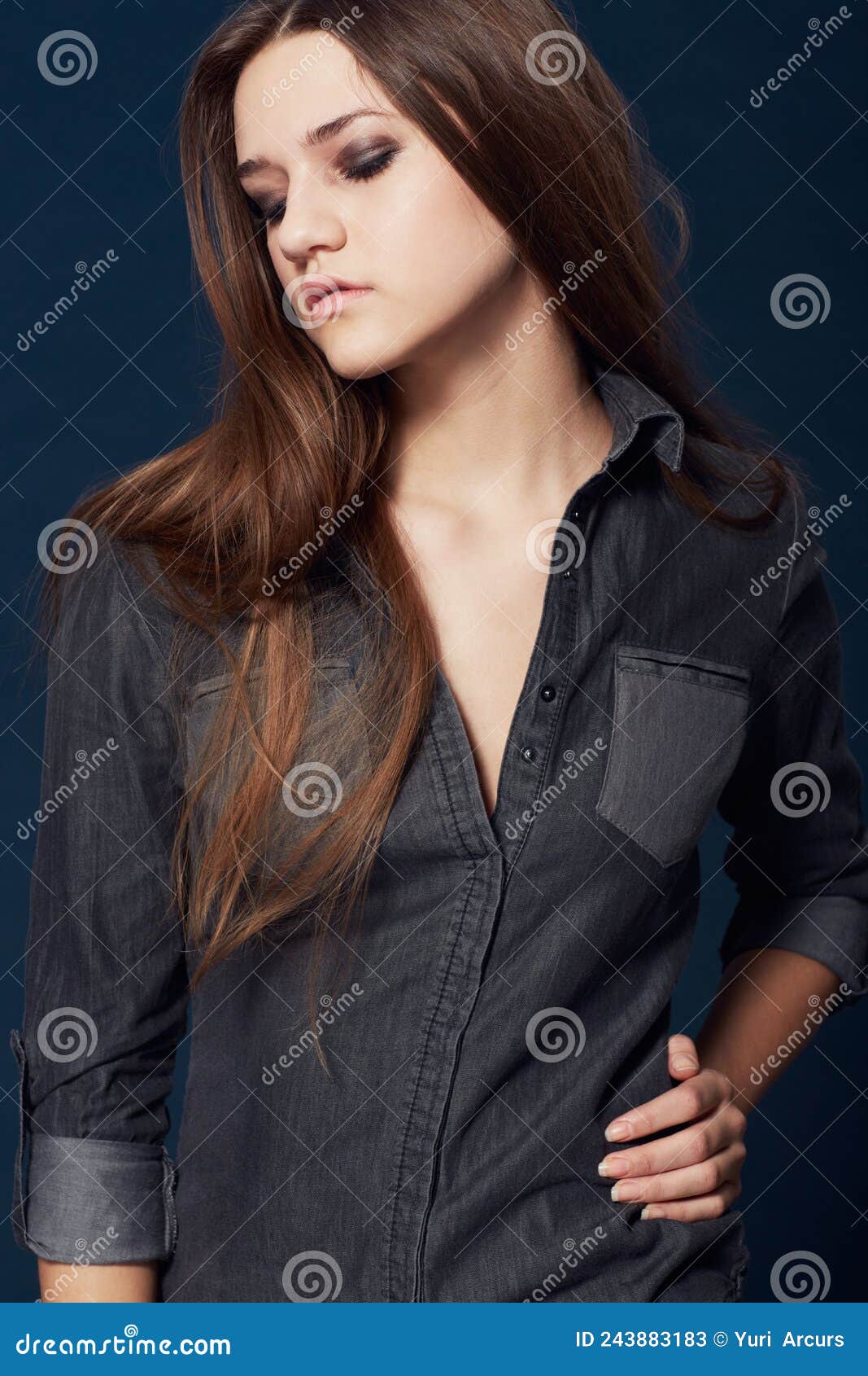 Flaunting Her Style and Beauty. a Pretty Young Model Flaunting Her ...