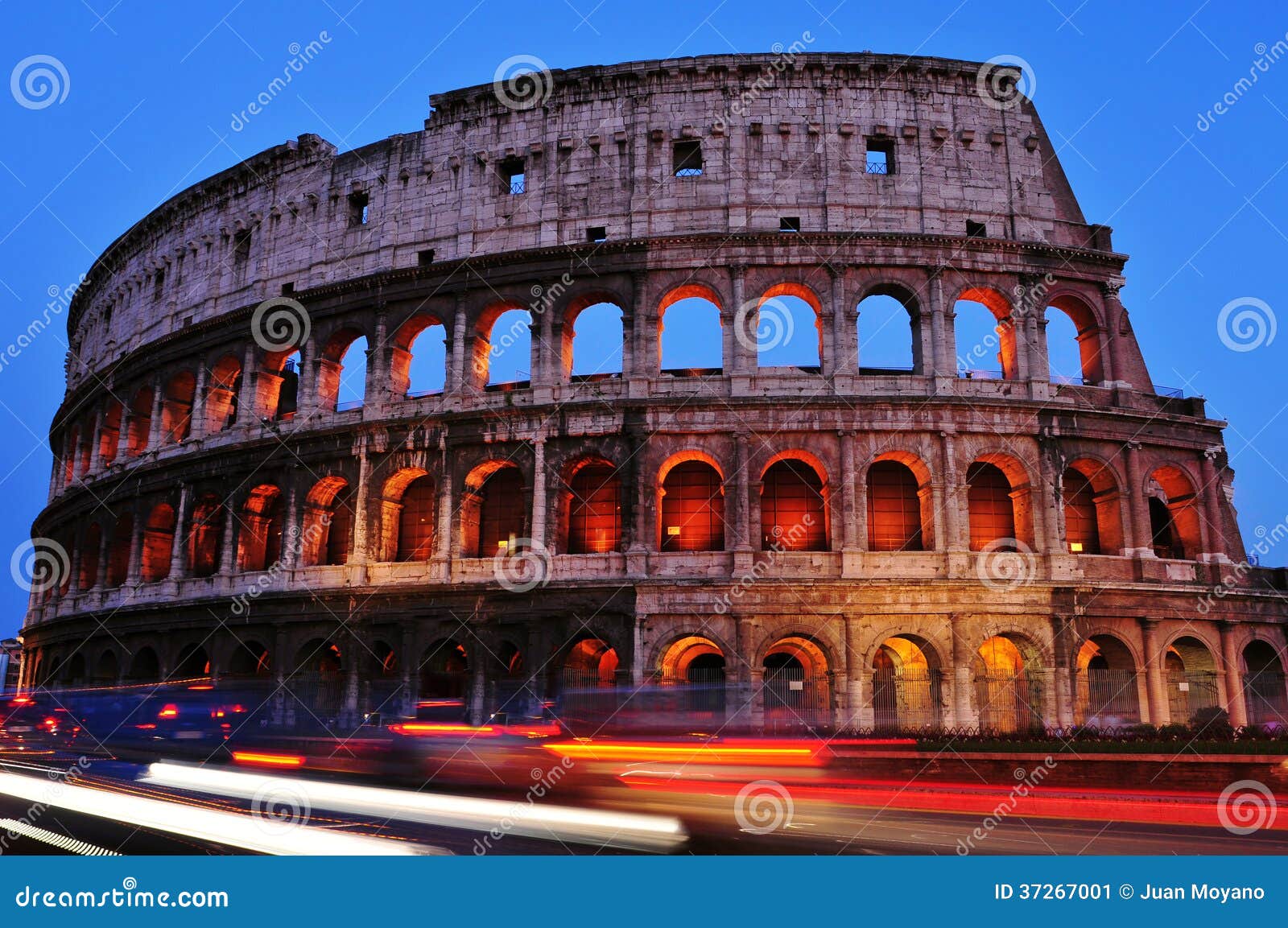 Flavian Amphitheatre Oder Kolosseum in Rom, Italien Stockbild - Bild ...