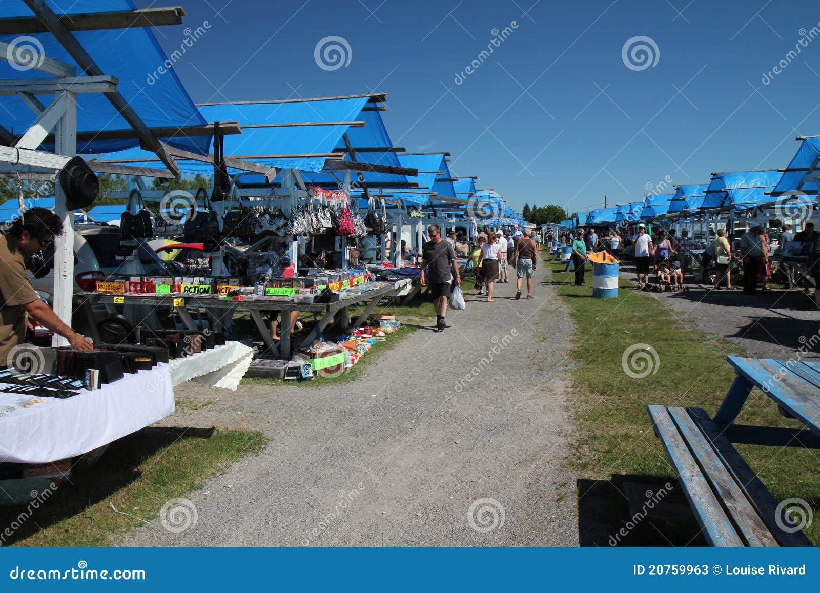 Flea market editorial stock photo. Image of sell, merchandise - 20759963