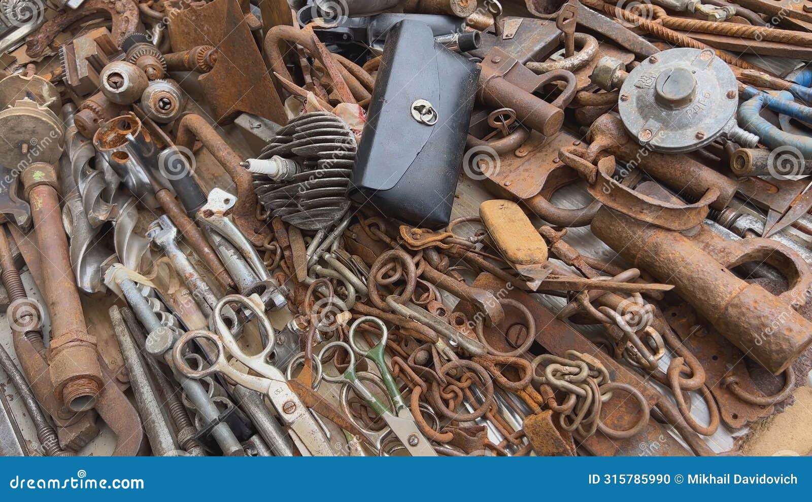 A Flea Market of Old Rusty Things and Tools. Stock Illustration - Illustration of trade, stall ...