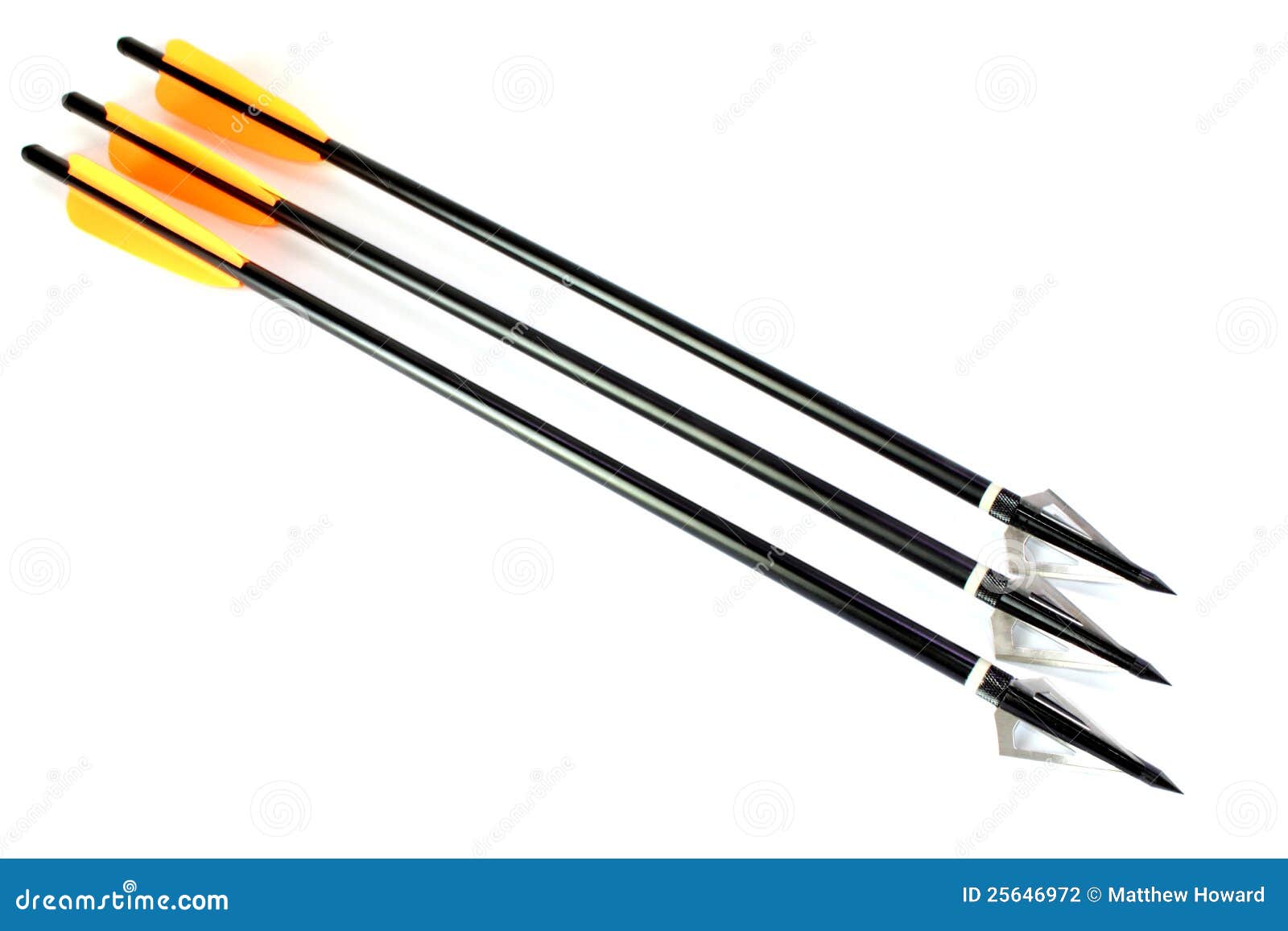 Flechas Con Las Puntas De Broadhead Foto de archivo - Imagen de ...