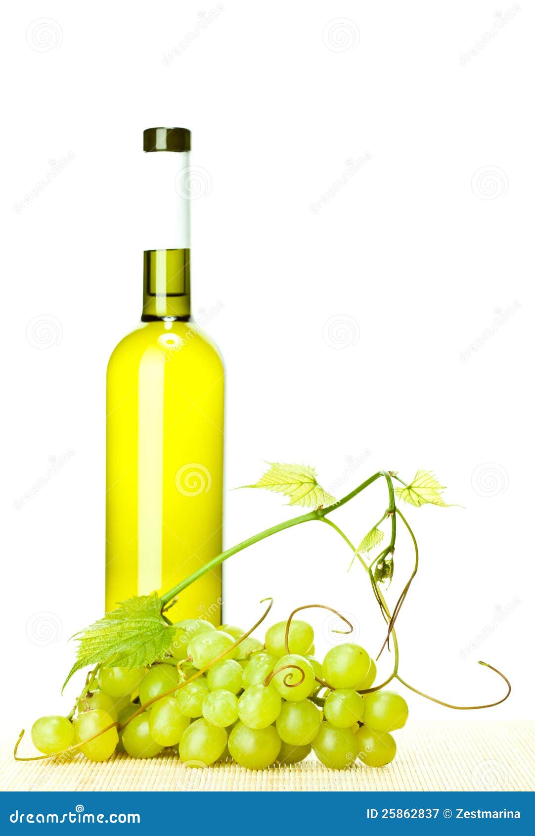 Fles Van Witte Wijn En Groene Druiven Stock Afbeelding - Image of eten ...