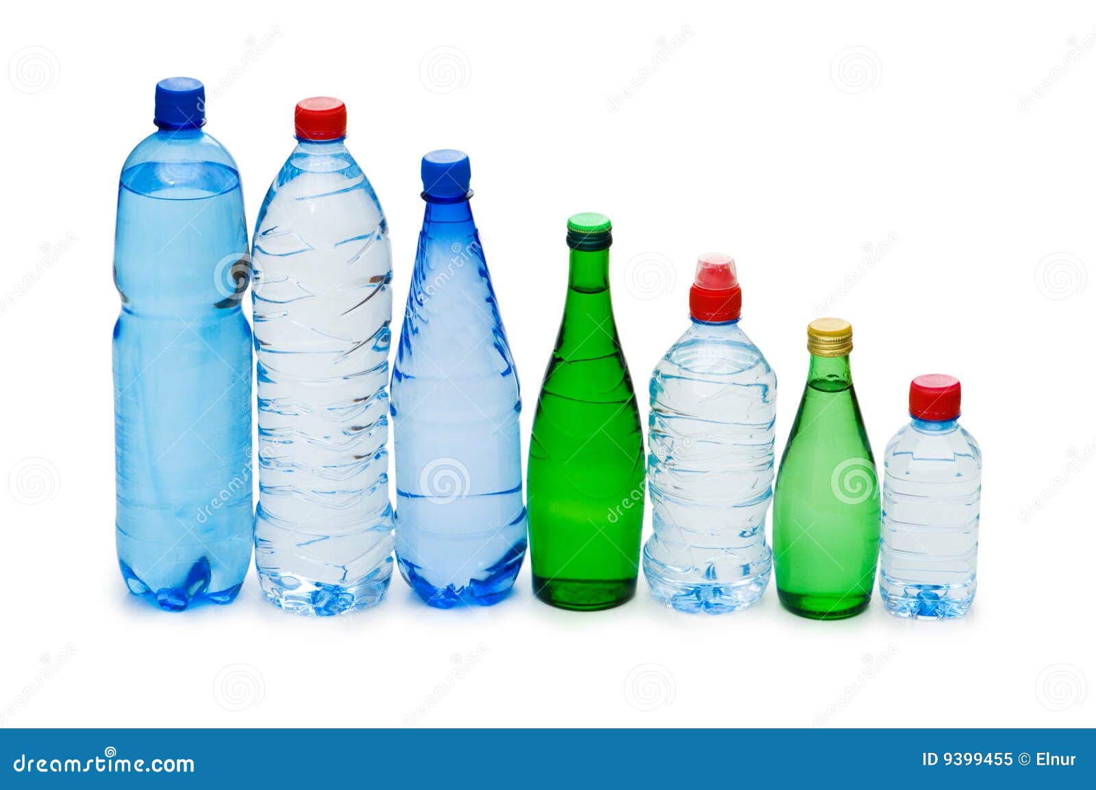 Flessen geïsoleerde water stock afbeelding. Image of oefening - 9399455