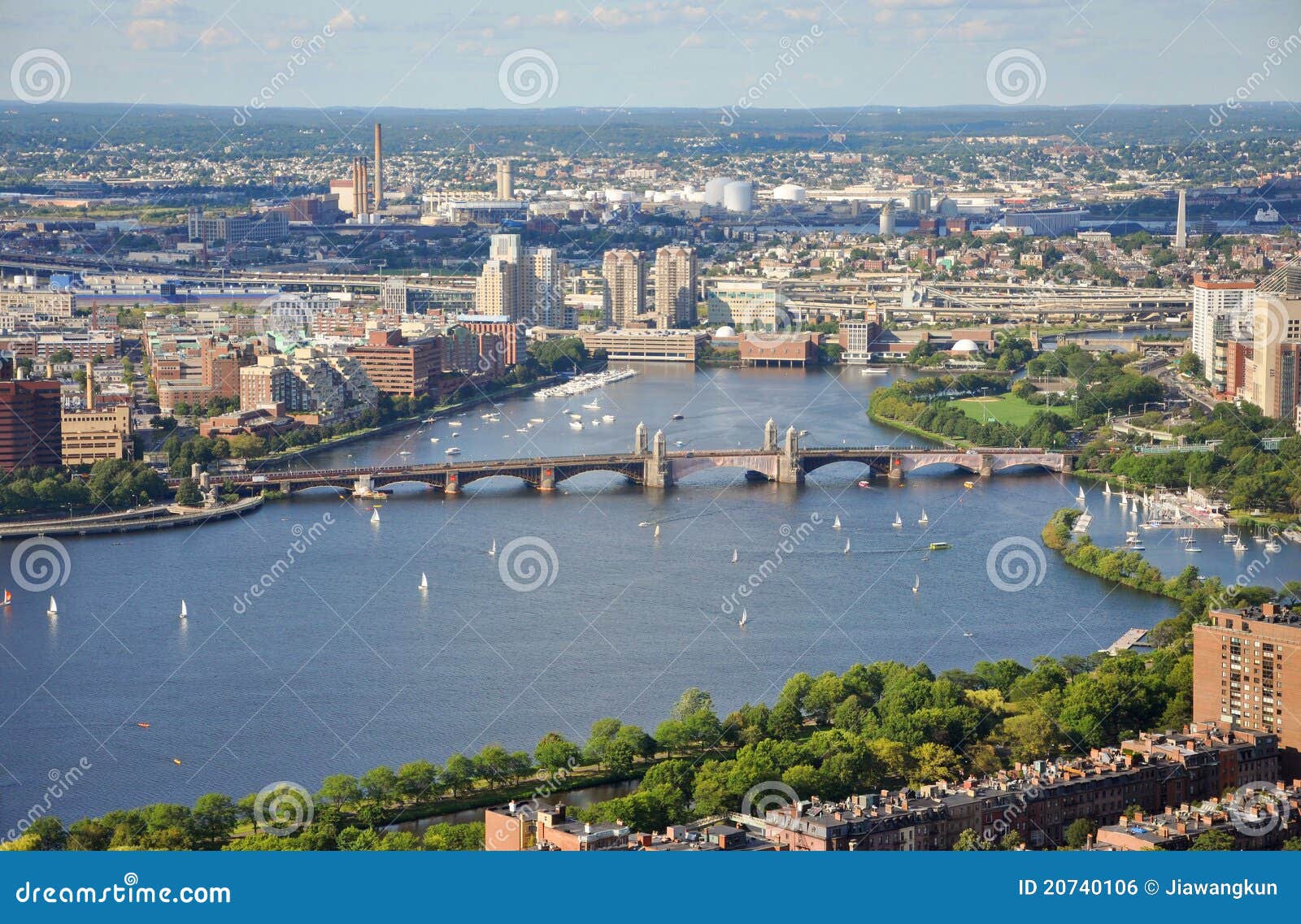 Fleuve De Charles Et Passerelle De Longfellow, Boston Photo stock ...