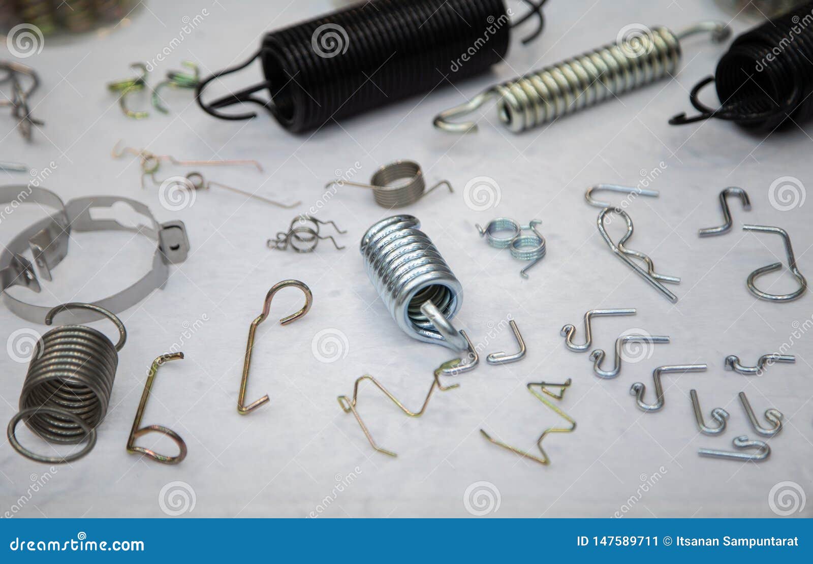Flexible torsion spring stock image. Image of expansion - 147589711