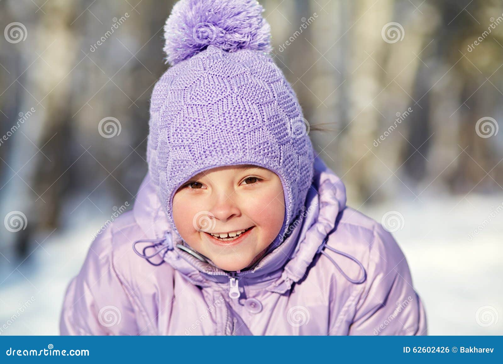 Flicka Little Vinter Barn Utomhus Arkivfoto - Bild av härlig, barndom ...