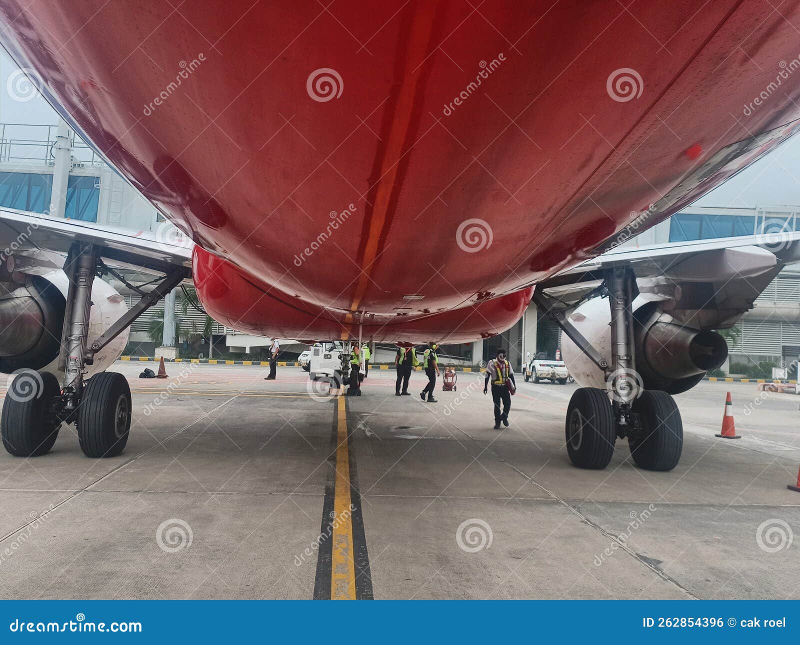 Flight Air Asia Indoensia editorial photo. Image of flight - 262854396