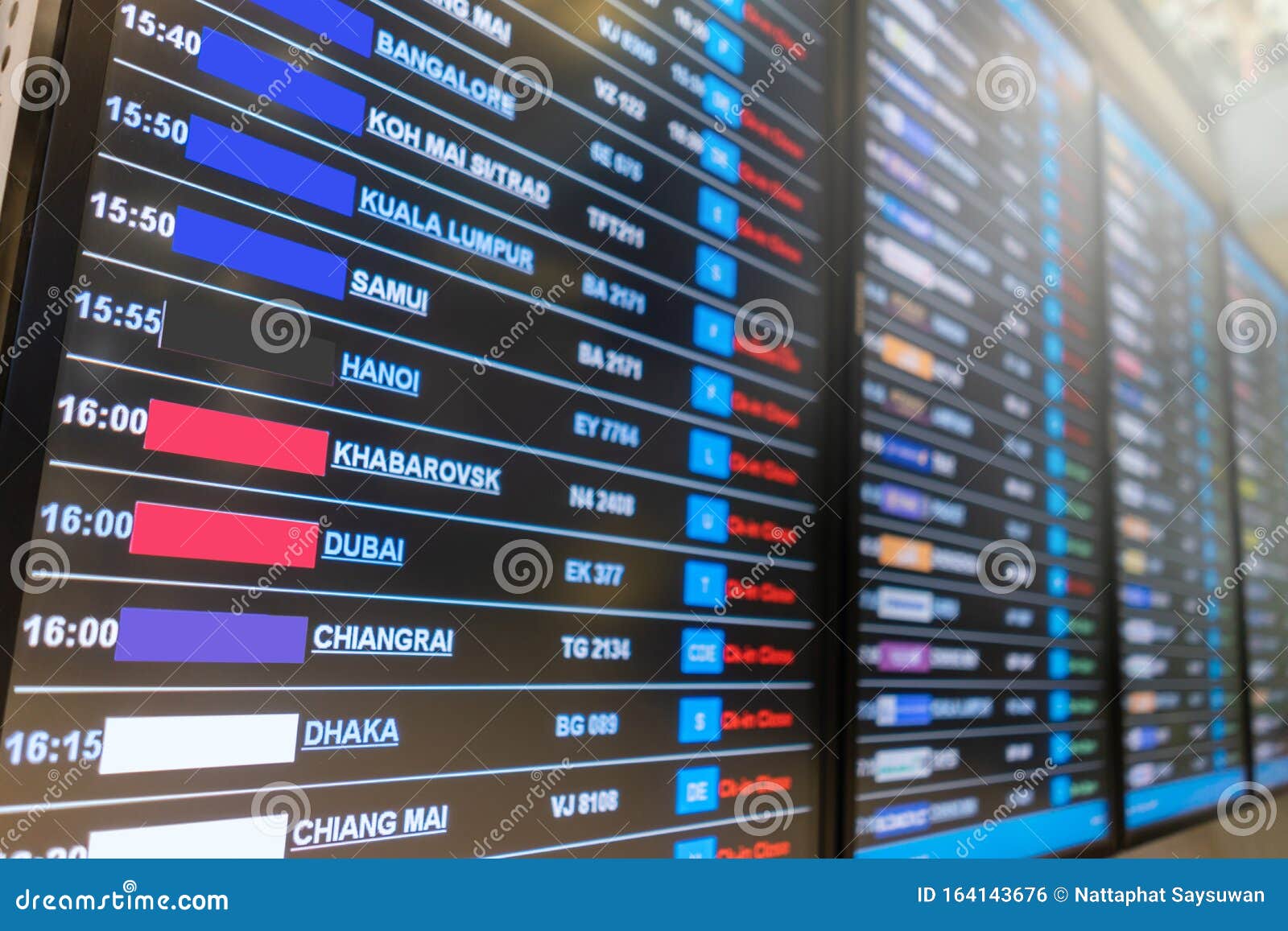 Flight Board at the Airport Editorial Photo - Image of airport, tourism ...