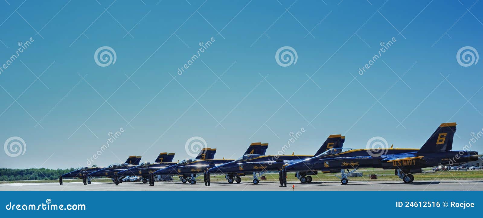 Flight Crew of the Blue Angels Editorial Photo - Image of crew, plane ...