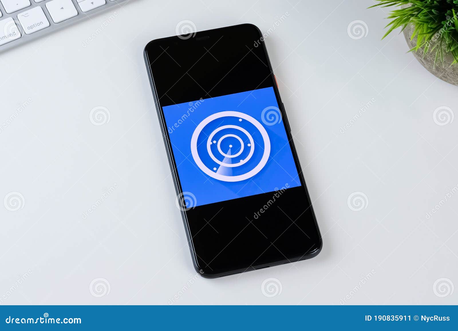 Flightradar24 App Logo on a Smartphone Screen. Editorial Photo - Image ...