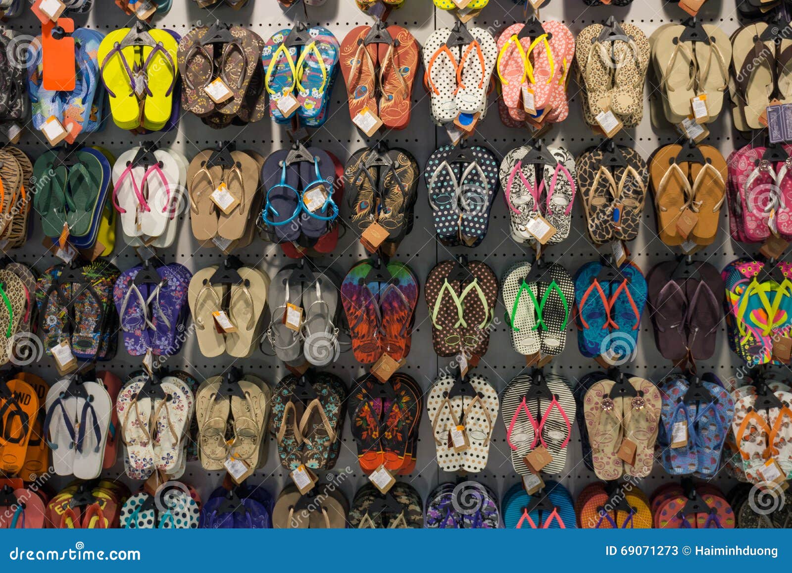 Flip flops in the store stock image. Image of scene, color - 69071273