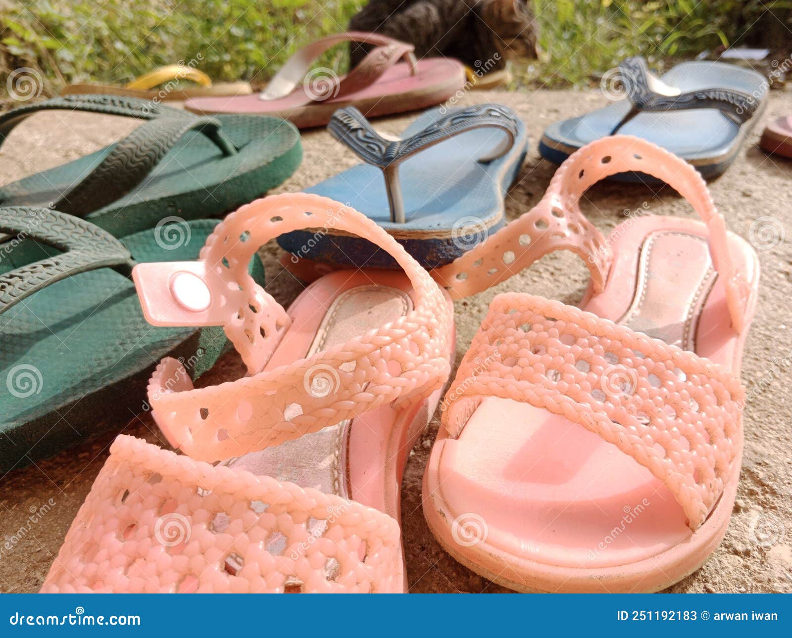 Flip-flops with Various Types and Sizes that are Very Easy To Get Stock ...