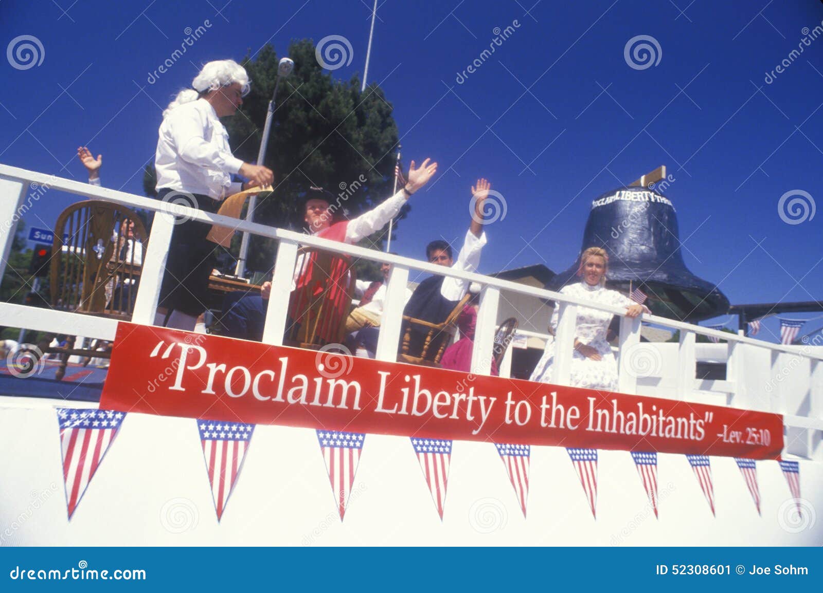 Float in July 4th Parade, Pacific Palisades, California Editorial Photo ...