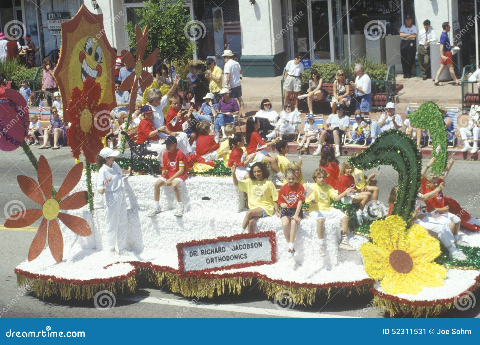 Float in July 4th Parade, Pacific Palisades, California Editorial Photo ...