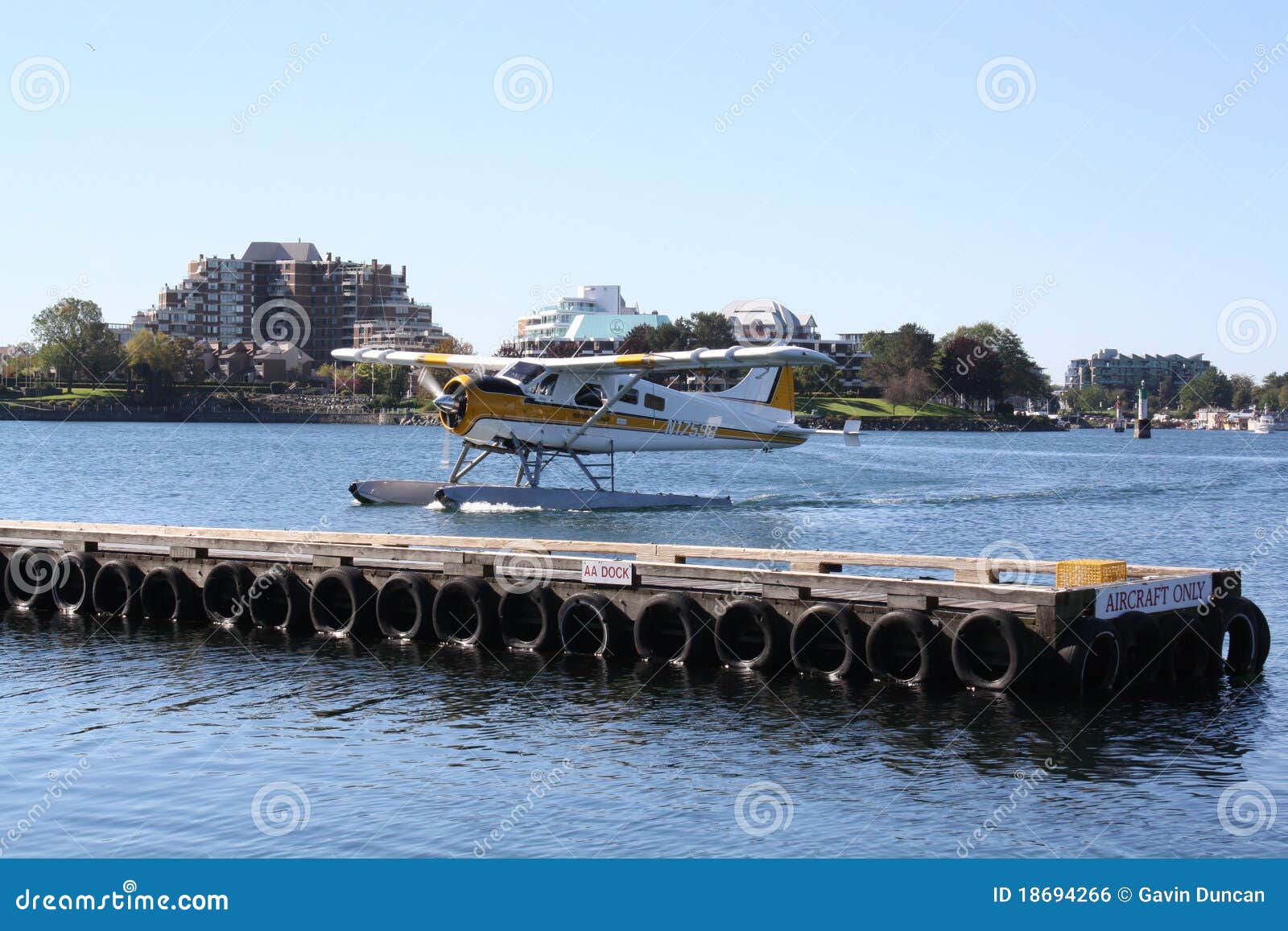 Float Plane stock photo. Image of float, transportation - 18694266