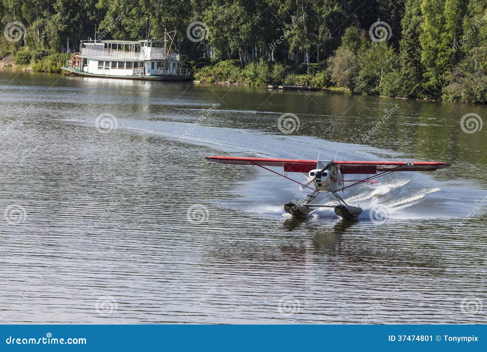Float Plane Landing on Chena Rive Stock Image - Image of steamer ...