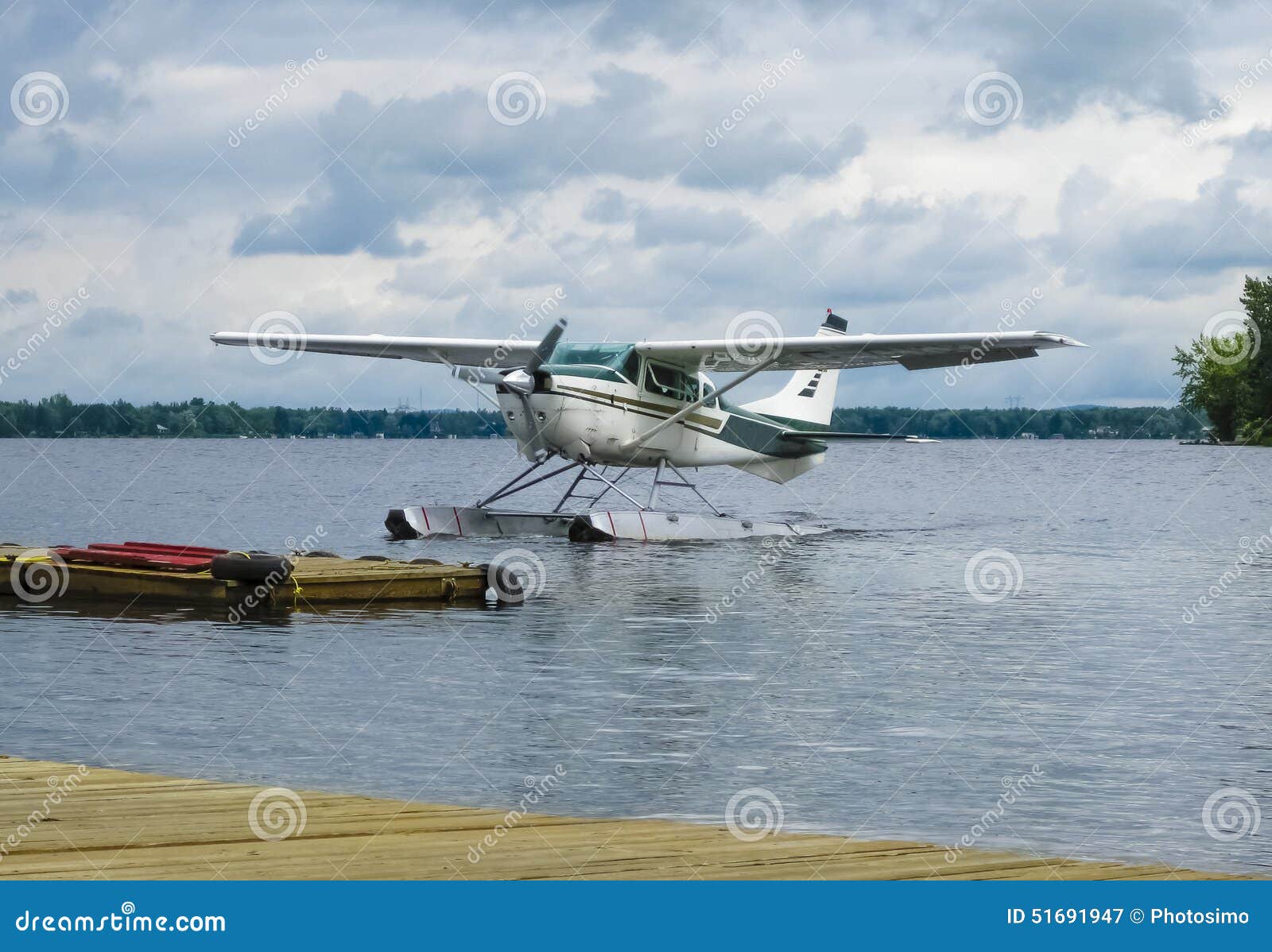 Float Plane Landing on a Lake, Canada Stock Image - Image of aircraft ...