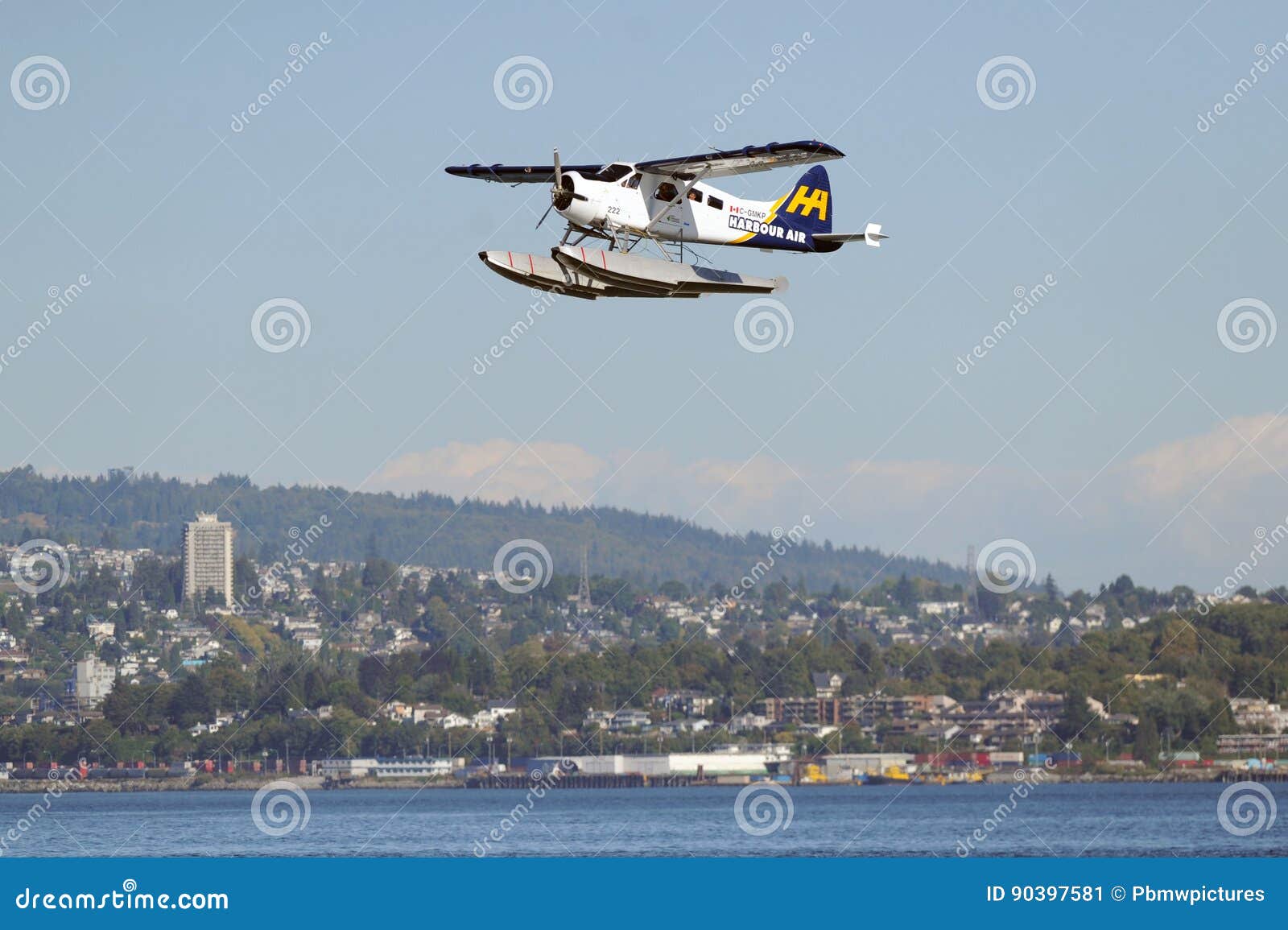 Float Plane Taking Off in Vancouver, Canada Editorial Photo - Image of ...