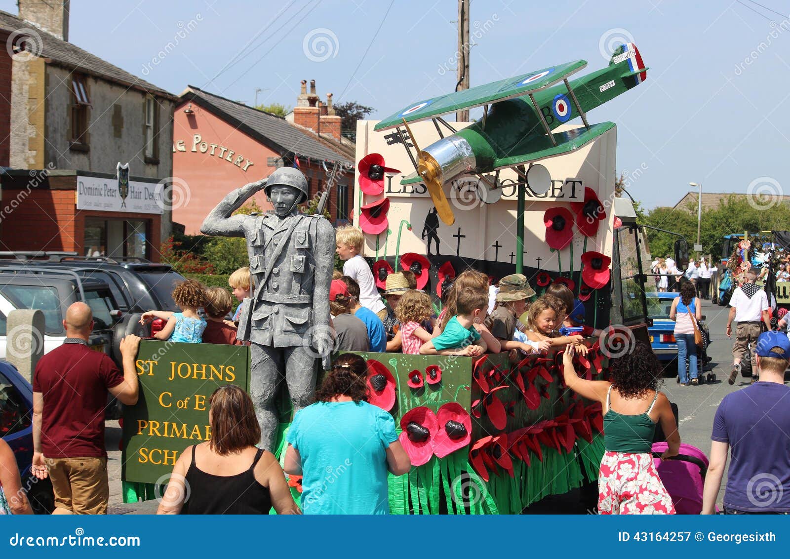 Float Remembering World War 1 in Village Fete Editorial Photography ...