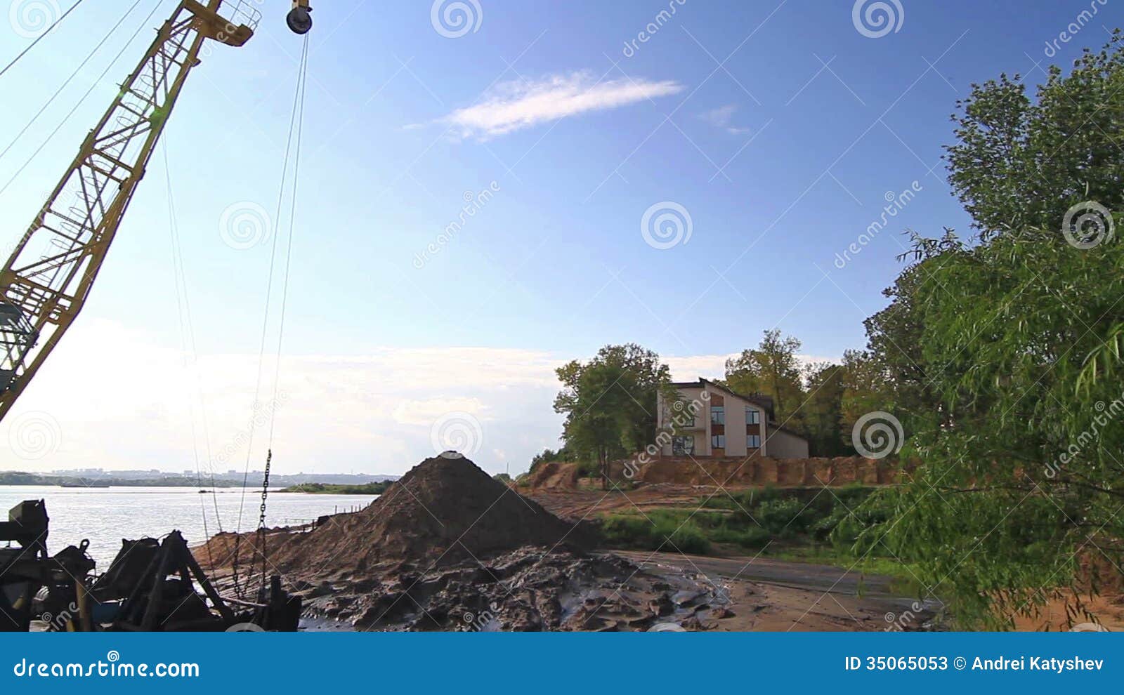 Floating crane stock footage. Video of power, construction - 35065053