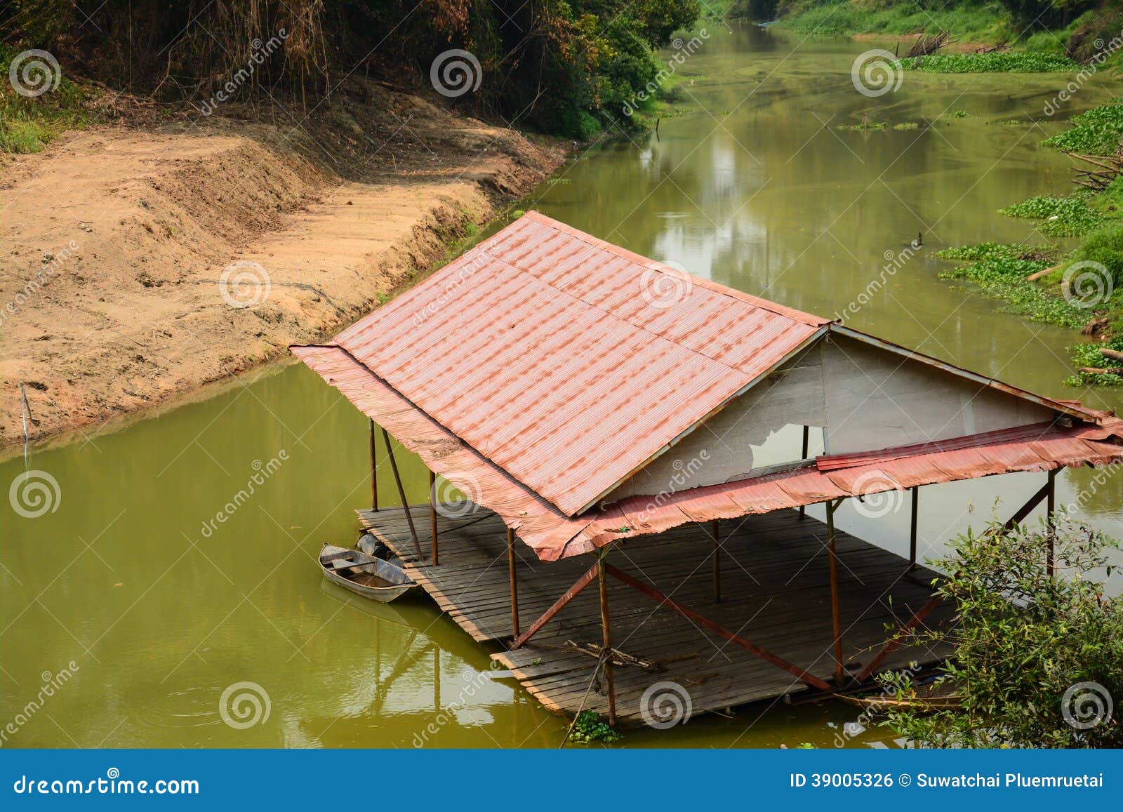 Floating house in river stock photo. Image of reflection - 39005326