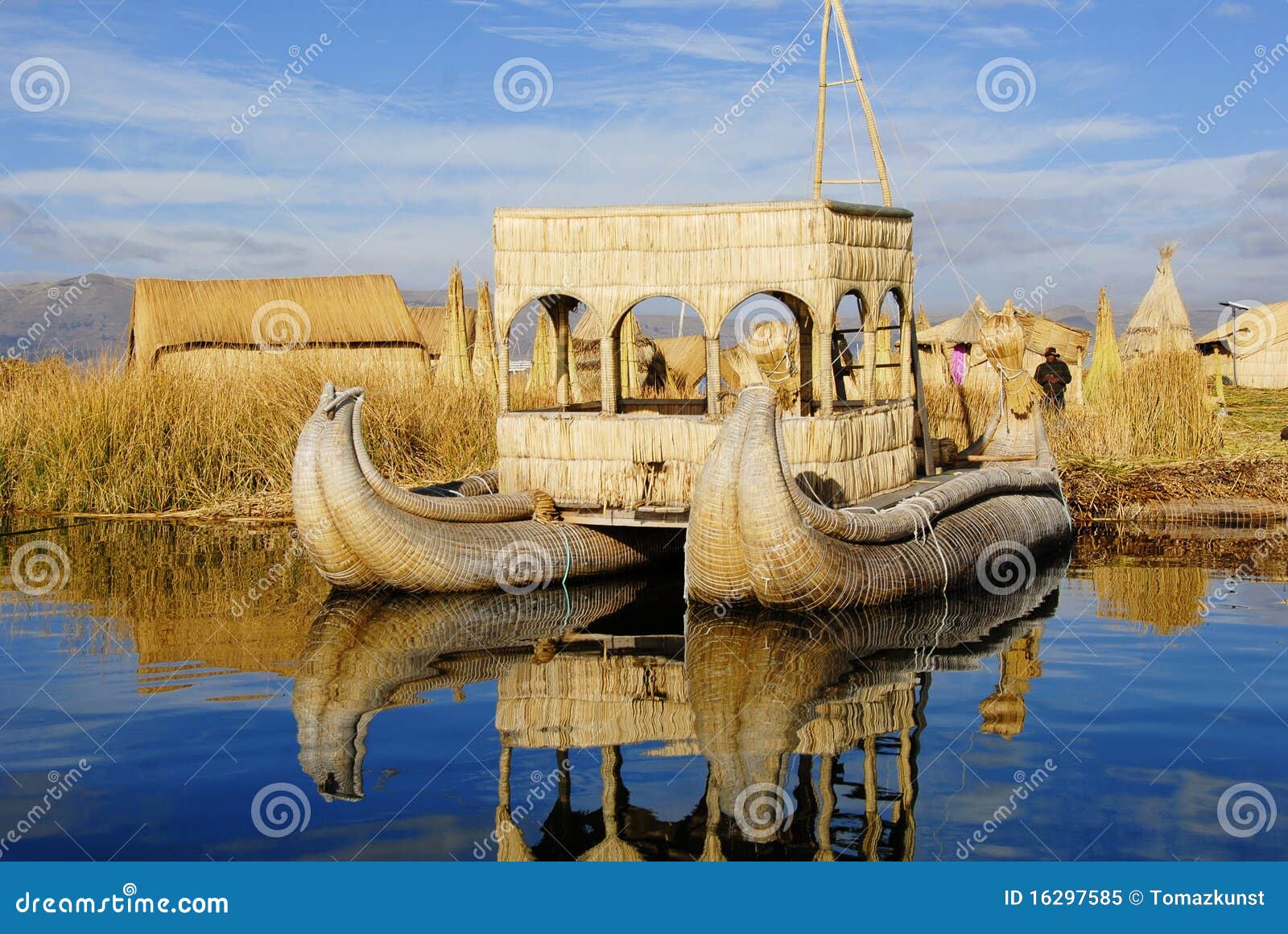 Floating islands stock image. Image of titicaca, water - 16297585