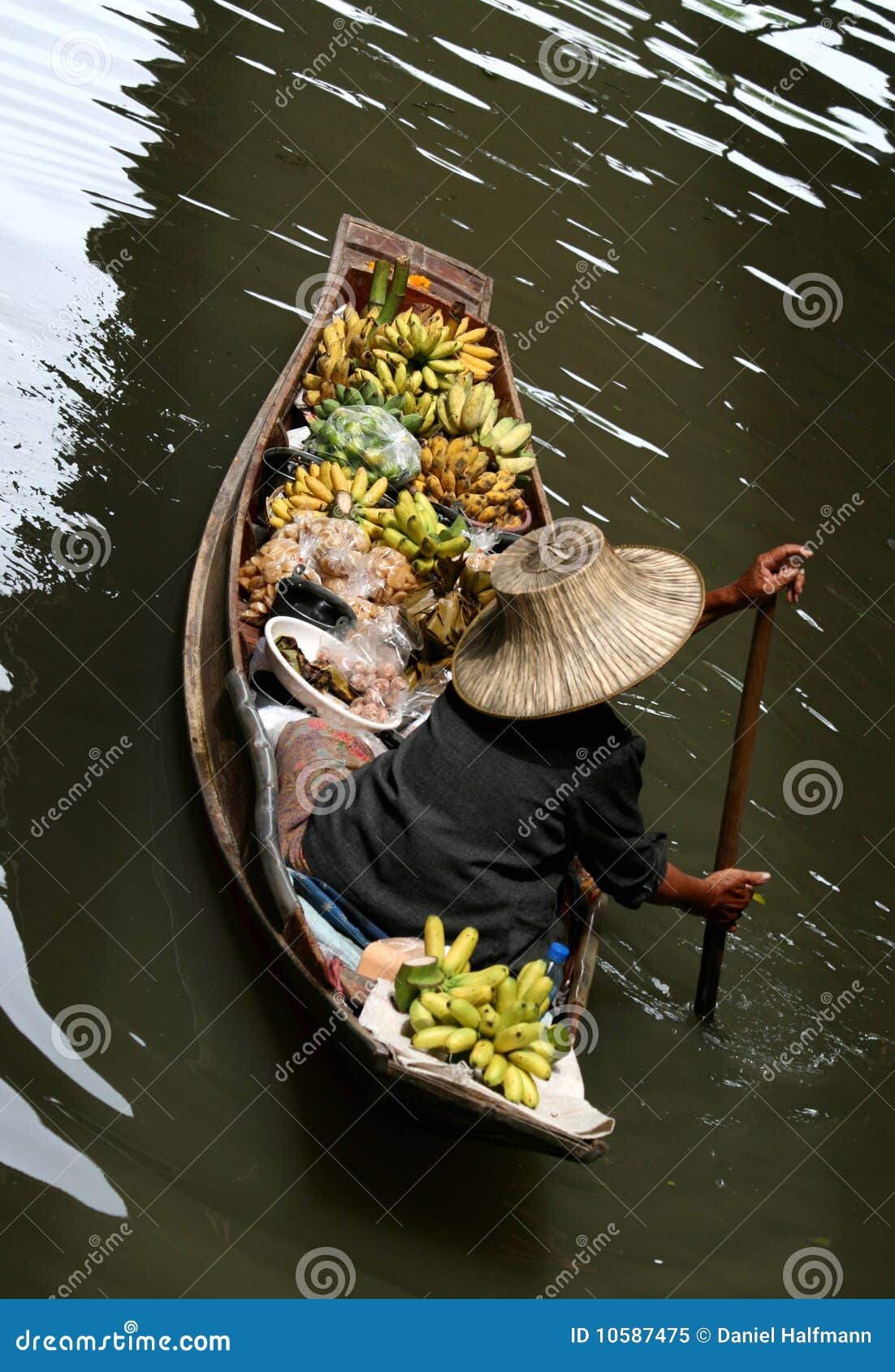 Floating market editorial image. Image of boat, tourists - 10587475