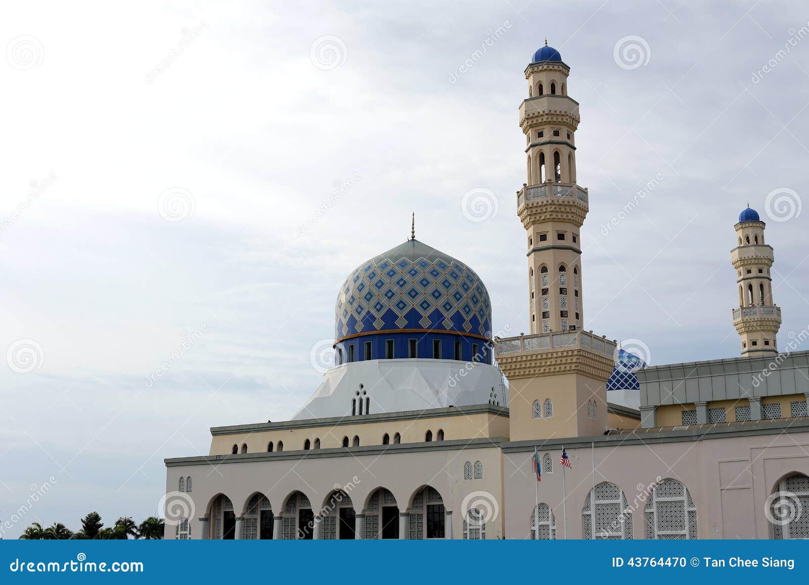 Floating Mosque in Kota Kinabalu, Sabah Stock Photo - Image of kinabalu ...