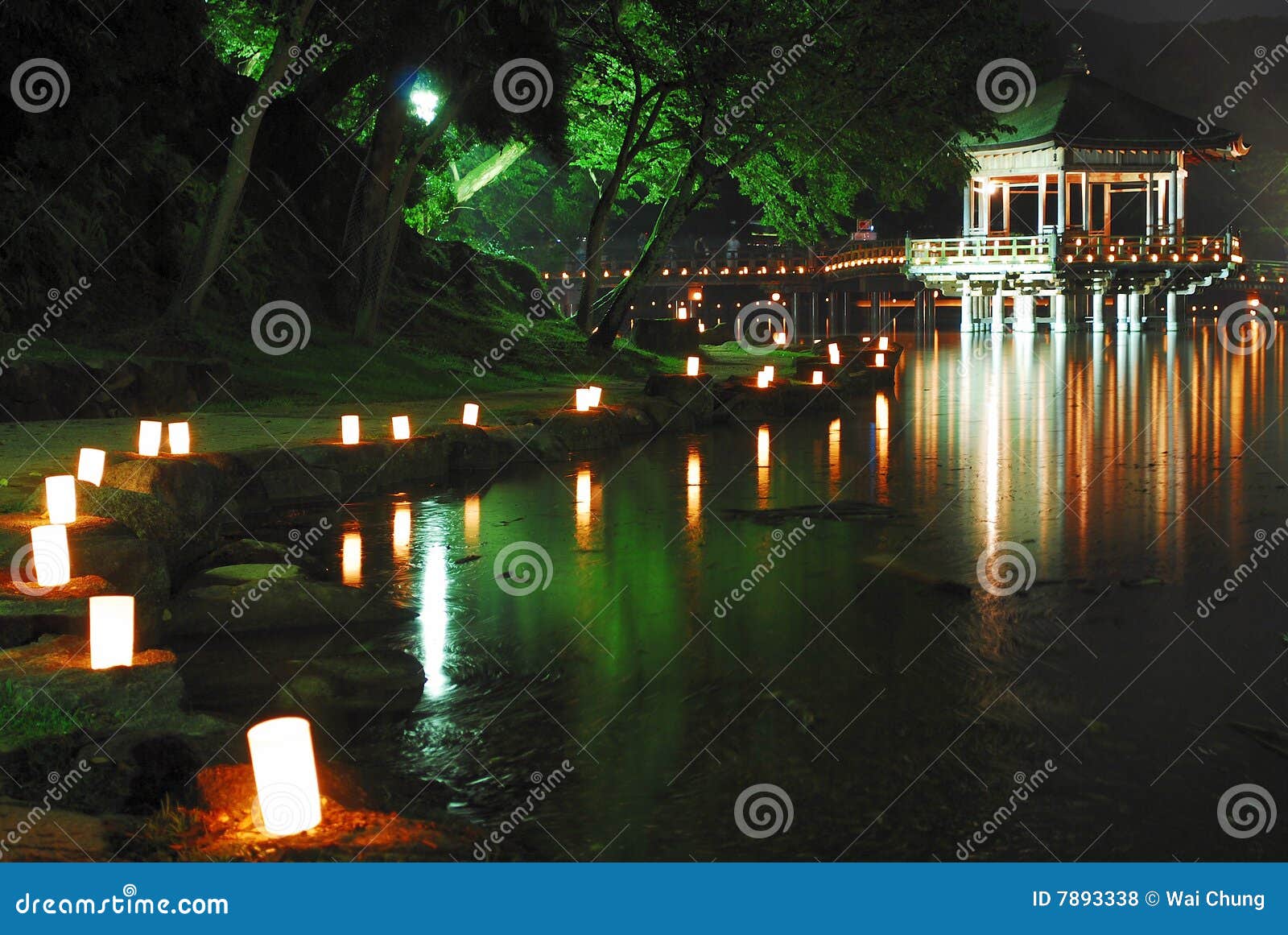 Floating Pagoda On Peak Of Mountain At Wat Chaloem Phra Kiat Phra Bat ...