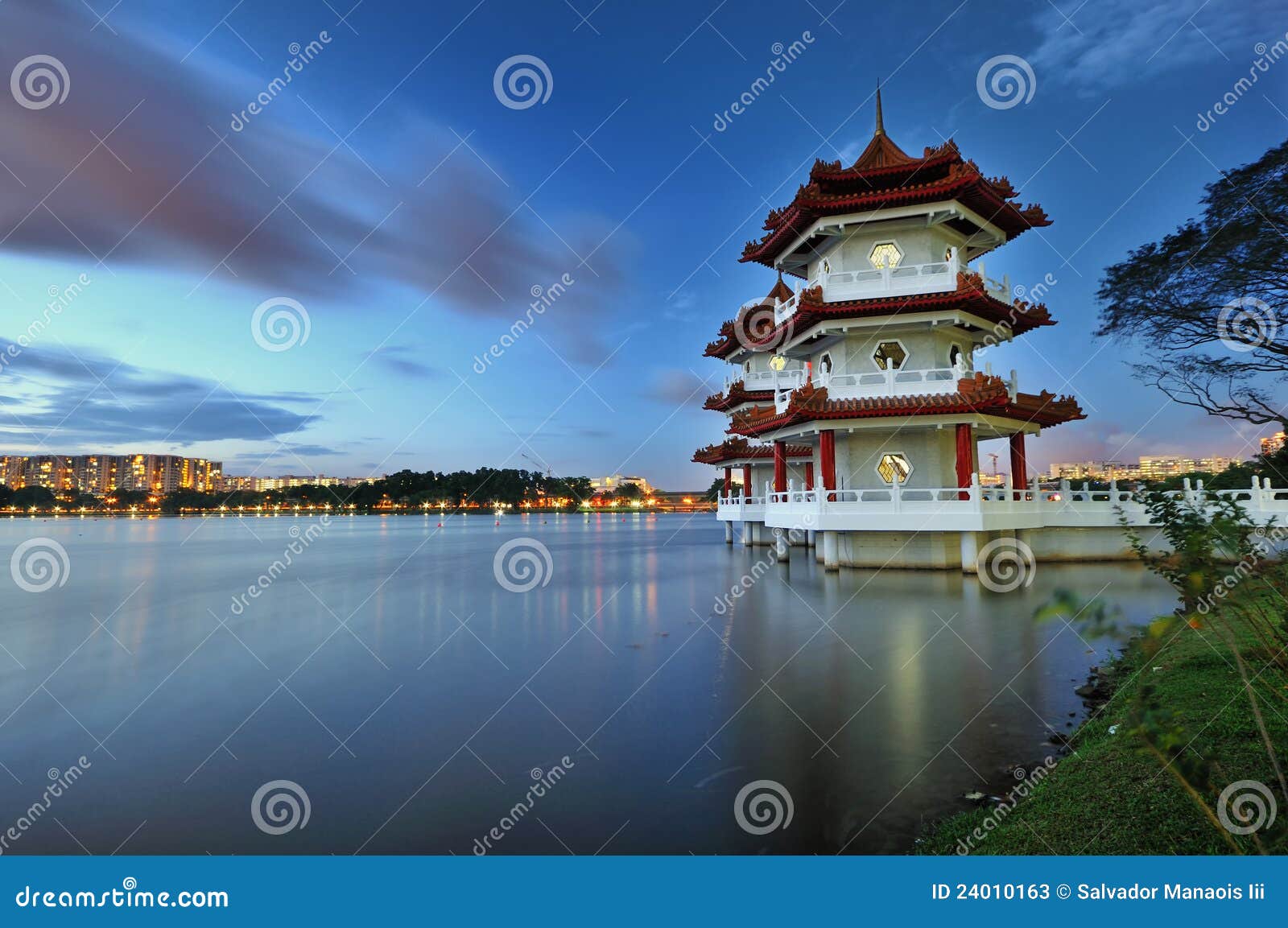 Floating Pagodas stock image. Image of reflection, evening - 24010163