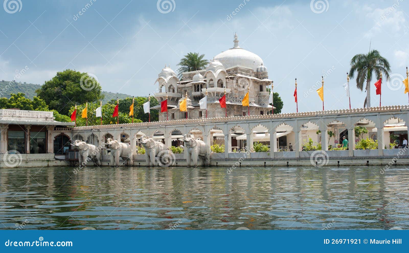 Floating Palace Royalty-Free Stock Photo | CartoonDealer.com #18449817