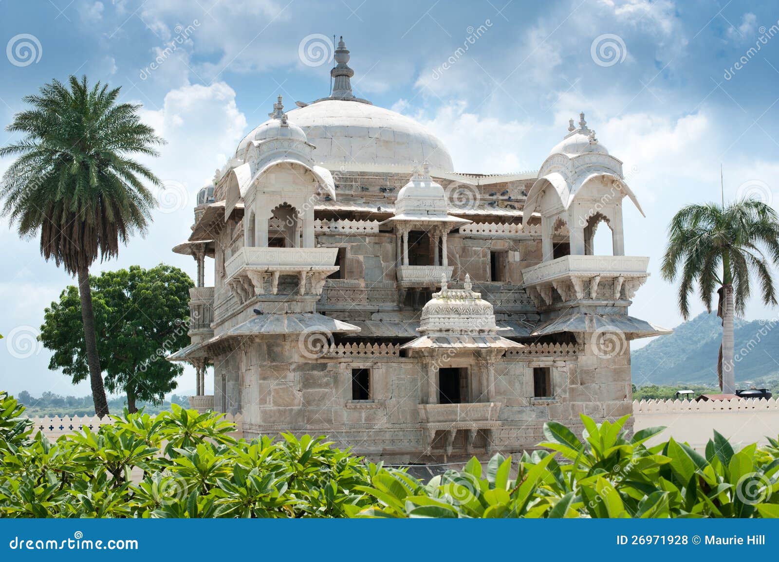 Floating Palace Stock Photo | CartoonDealer.com #34996872