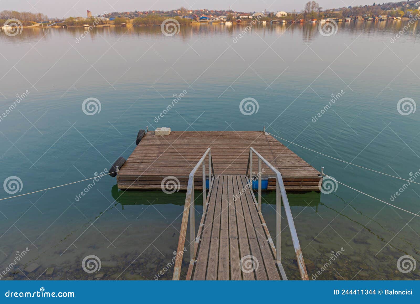 Modular Docks Side Tie Doch