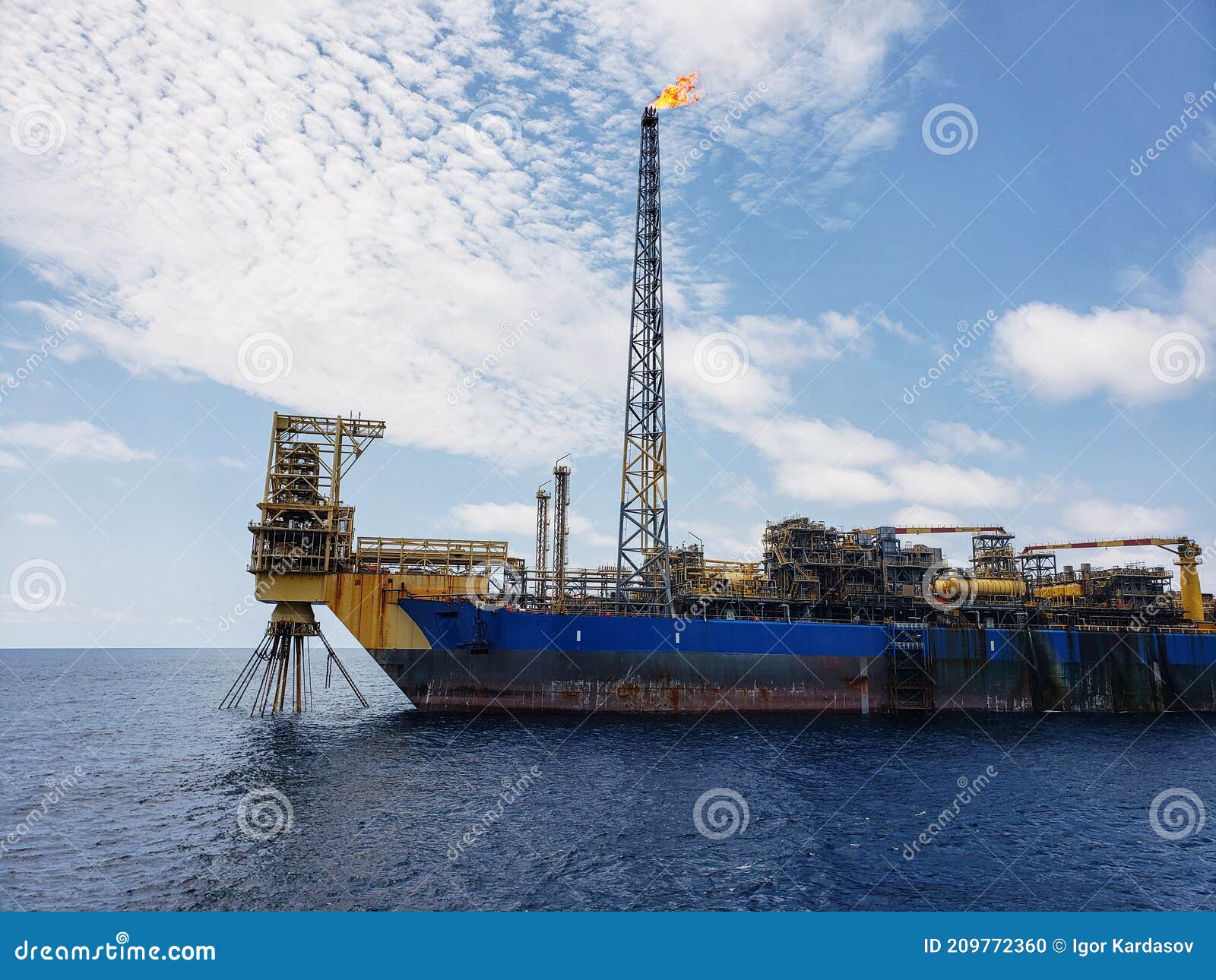 Floating Production Storage and Offloading FPSO Vessel, Oil and Gas ...