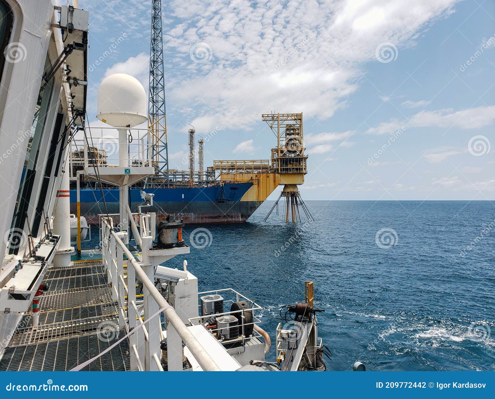 Floating Production Storage and Offloading FPSO Vessel, Oil and Gas ...