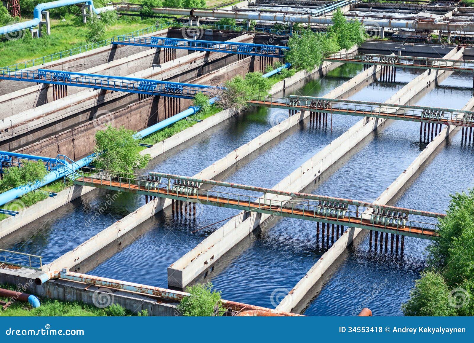 Floating Surface Aerators Tanks on Sewage Treatment Stock Photo - Image ...