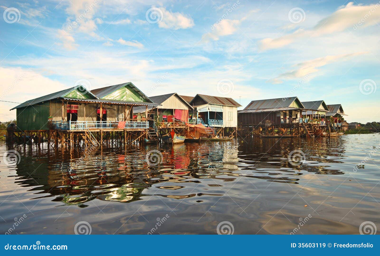 Floating Village, Floating Houses, Fisherman Village At Onembouchure ...