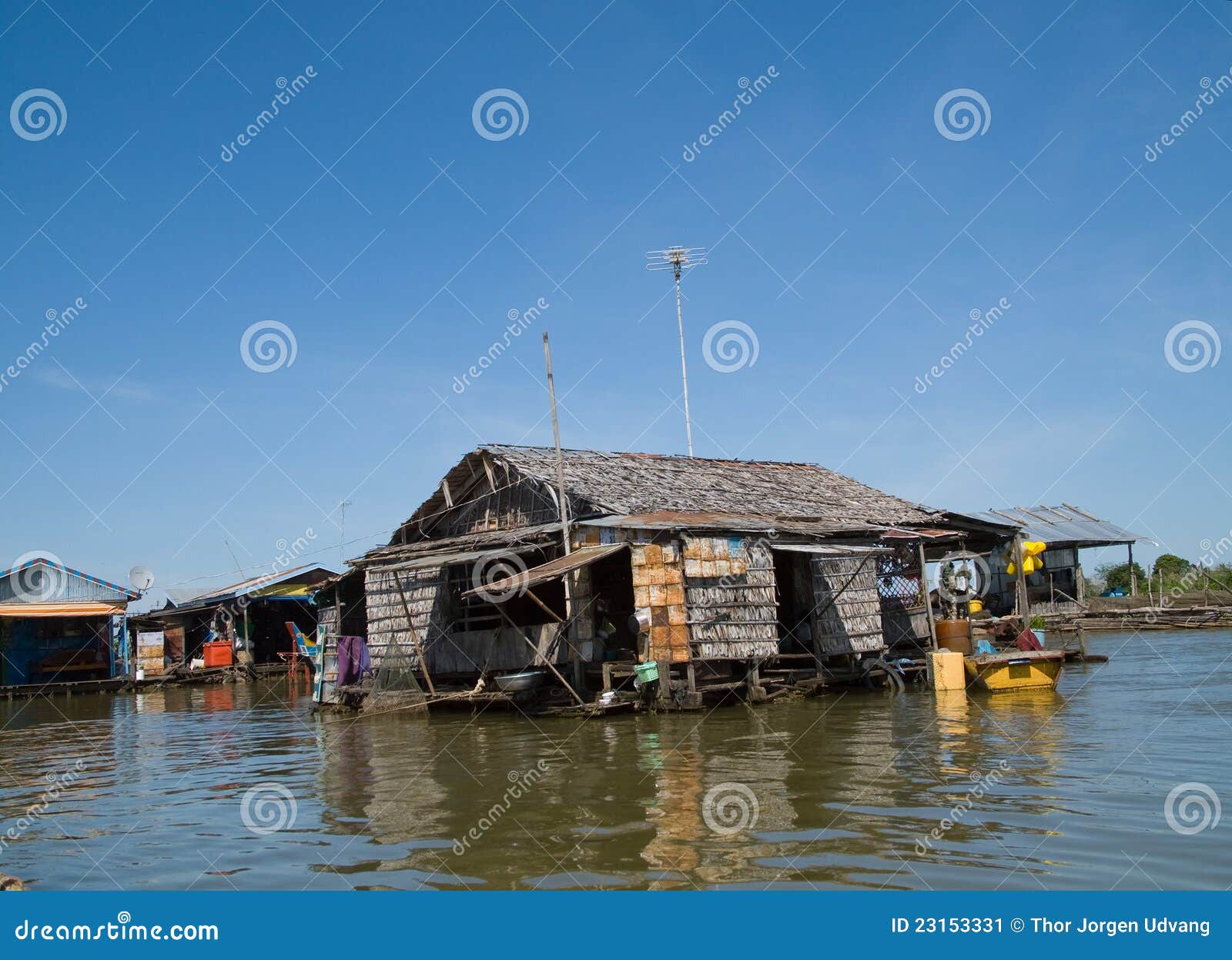 Floating Village, Floating Houses, Fisherman Village At Onembouchure ...